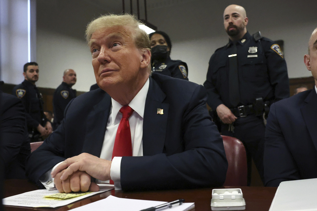 Key witness lied on stand, Trump lawyer tells jurors during closing ...